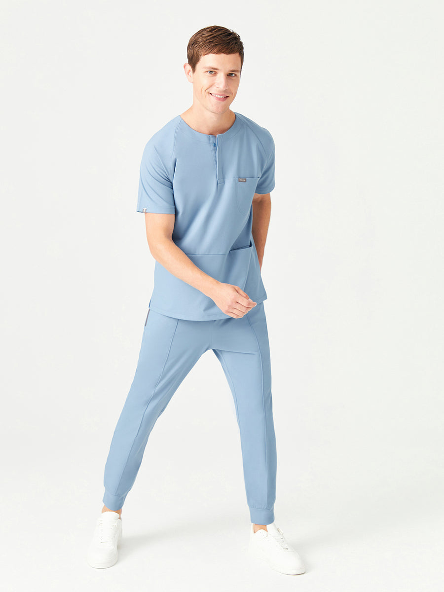 01 Erkek Sıfır Yaka Patlı Scrub Üst - Kozmik Mavi – COSA Uniform